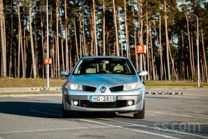 Серый Рено Меган 2008 в Рига, объемом двигателя 1.60 л и пробегом 148 тыс. км за 1300 €, фото  на AUTOMOTO.COM.LV
