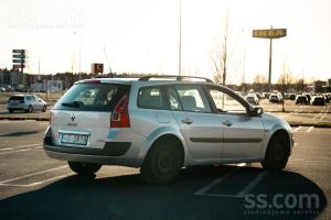 Pelēks Renault Megane 2008 Rīga, ar dzinēja tilpumu 1.60 L un nobraukumu 148 tūkst. km par 1300 €, foto 10 vietnē AUTOMOTO.COM.LV