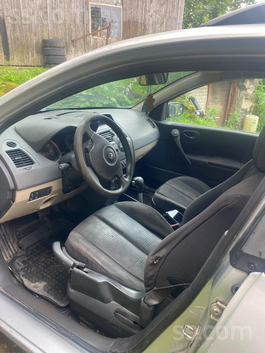 Pelēks Renault Megane 2008 Tukums, ar dzinēja tilpumu 1.90 L un nobraukumu 425 tūkst. km par 850 €, foto 7 vietnē AUTOMOTO.COM.LV