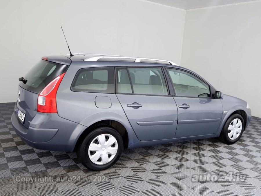 Pelēks Renault Megane 2008 Tallina, ar dzinēja tilpumu 1.40 L un nobraukumu 104 tūkst. km par 1599 €, foto 4 vietnē AUTOMOTO.COM.LV