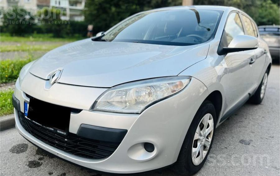 Pelēks Renault Megane 2009 Rīga, ar dzinēja tilpumu 1.60 L un nobraukumu 179 tūkst. km par 3158 €, foto 1 vietnē AUTOMOTO.COM.LV