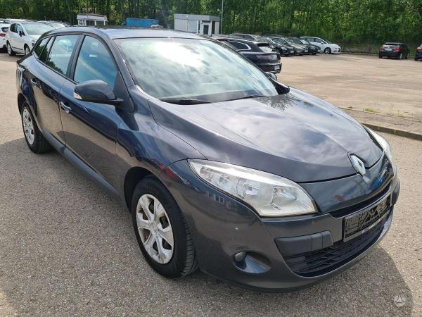 Pelēks Renault Megane 2009 Kauņa, ar dzinēja tilpumu 1.46 L un nobraukumu 290 tūkst. km par 2700 €, foto 3 vietnē AUTOMOTO.COM.LV