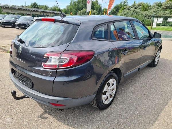 Pelēks Renault Megane 2009 Kauņa, ar dzinēja tilpumu 1.46 L un nobraukumu 290 tūkst. km par 2700 €, foto 4 vietnē AUTOMOTO.COM.LV