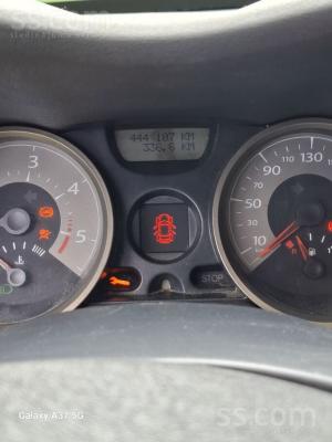 Grey Renault Megane 2009 in Kuldiga, with an engine capacity of 1.50 L and mileage of 444 thousand km for 700 €, photo 7 on AUTOMOTO.COM.LV