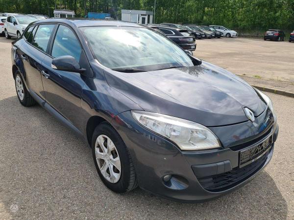 Pelēks Renault Megane 2009 Kauņa, ar dzinēja tilpumu 1.50 L un nobraukumu 290 tūkst. km par 2500 €, foto 3 vietnē AUTOMOTO.COM.LV