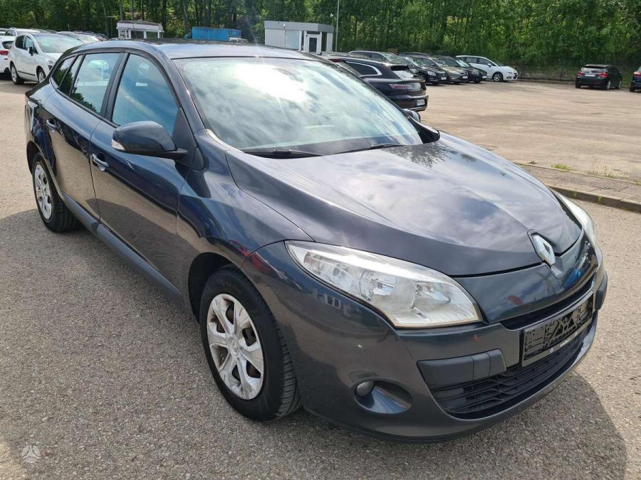 Pelēks Renault Megane 2009 Kauņa, ar dzinēja tilpumu 1.50 L un nobraukumu 290 tūkst. km par 2500 €, foto 4 vietnē AUTOMOTO.COM.LV