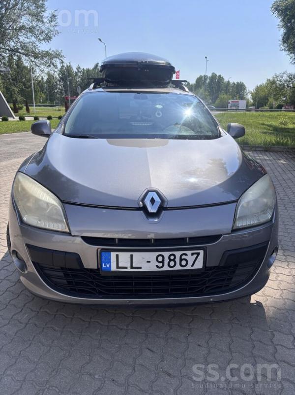 Pelēks Renault Megane 2010 Rīga, ar dzinēja tilpumu 1.50 L un nobraukumu 323 tūkst. km par 2500 €, foto 1 vietnē AUTOMOTO.COM.LV