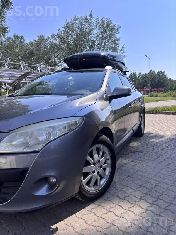 Pelēks Renault Megane 2010 Rīga, ar dzinēja tilpumu 1.50 L un nobraukumu 323 tūkst. km par 2500 €, foto 9 vietnē AUTOMOTO.COM.LV