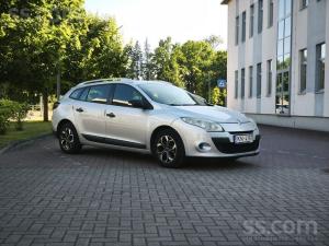 Pelēks Renault Megane 2010 Rīga, ar dzinēja tilpumu 1.50 L un nobraukumu 301 tūkst. km par 2400 €, foto 3 vietnē AUTOMOTO.COM.LV