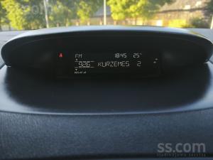 Pelēks Renault Megane 2010 Rīga, ar dzinēja tilpumu 1.50 L un nobraukumu 301 tūkst. km par 2400 €, foto 14 vietnē AUTOMOTO.COM.LV