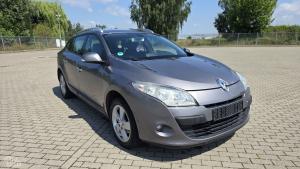 Pelēks Renault Megane 2010 Marijampole, ar dzinēja tilpumu 1.60 L un nobraukumu 176 tūkst. km par 2950 €, foto  vietnē AUTOMOTO.COM.LV