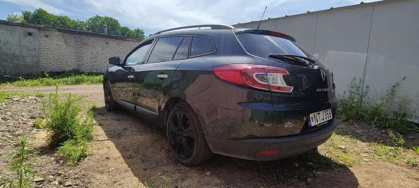 Pelēks Renault Megane 2010 Klaipėda, ar dzinēja tilpumu 1.46 L un nobraukumu 287 tūkst. km par 2750 €, foto 6 vietnē AUTOMOTO.COM.LV
