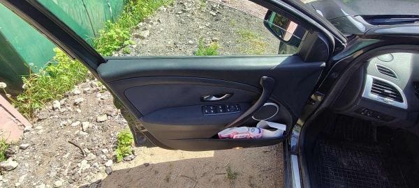 Pelēks Renault Megane 2010 Klaipėda, ar dzinēja tilpumu 1.46 L un nobraukumu 287 tūkst. km par 2750 €, foto 8 vietnē AUTOMOTO.COM.LV