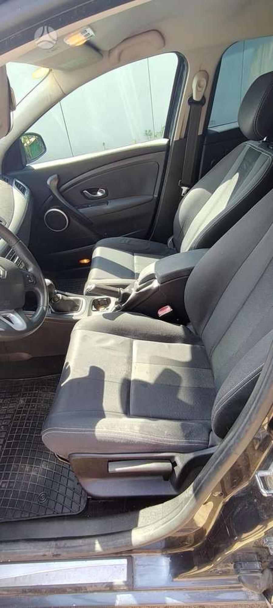 Grey Renault Megane 2010 in Klaipeda, with an engine capacity of 1.46 L and mileage of 287 thousand km for 2750 €, photo 14 on AUTOMOTO.COM.LV