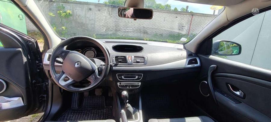 Grey Renault Megane 2010 in Klaipeda, with an engine capacity of 1.46 L and mileage of 287 thousand km for 2750 €, photo 15 on AUTOMOTO.COM.LV