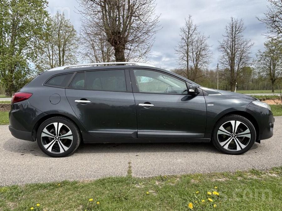 Grey Renault Megane 2011 in Ogre, with an engine capacity of 1.90 L and mileage of 207 thousand km for 5770 €, photo 7 on AUTOMOTO.COM.LV