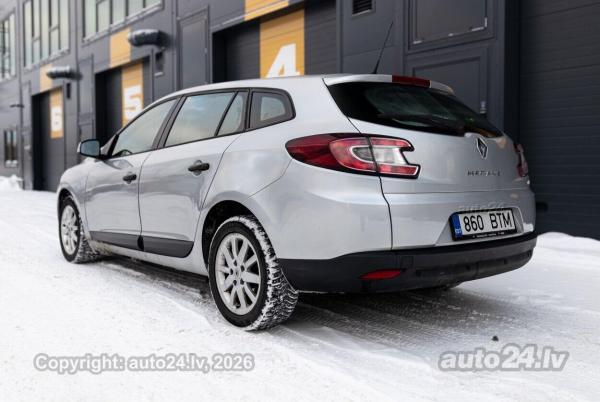 Grey Renault Megane 2011 in Tallinn, with an engine capacity of 1.50 L and mileage of 226 thousand km for 3599 €, photo 4 on AUTOMOTO.COM.LV