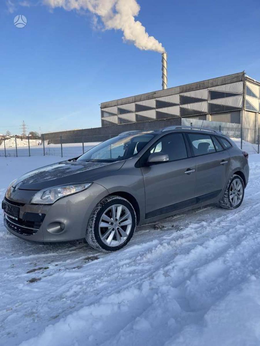 Pelēks Renault Megane 2011 Kauņa, ar dzinēja tilpumu 1.46 L un nobraukumu 177 tūkst. km par 2850 €, foto 3 vietnē AUTOMOTO.COM.LV
