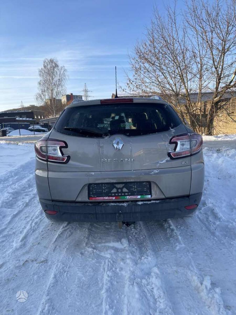 Pelēks Renault Megane 2011 Kauņa, ar dzinēja tilpumu 1.46 L un nobraukumu 177 tūkst. km par 2850 €, foto 4 vietnē AUTOMOTO.COM.LV