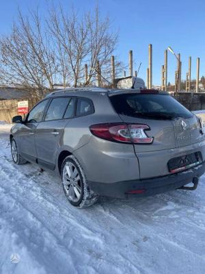 Pelēks Renault Megane 2011 Kauņa, ar dzinēja tilpumu 1.46 L un nobraukumu 177 tūkst. km par 2850 €, foto 5 vietnē AUTOMOTO.COM.LV