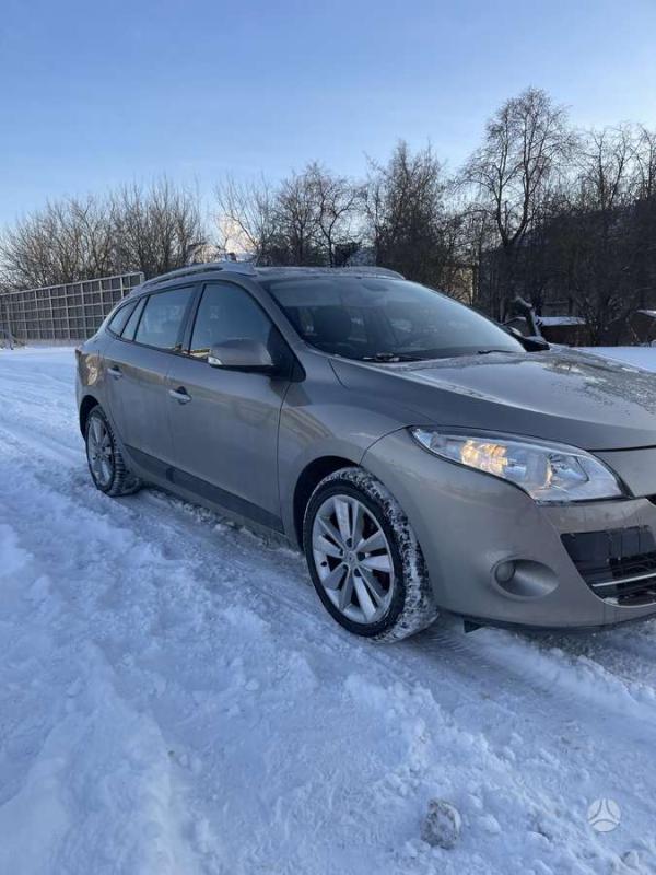 Grey Renault Megane 2011 in Kaunas, with an engine capacity of 1.46 L and mileage of 177 thousand km for 2850 €, photo 6 on AUTOMOTO.COM.LV