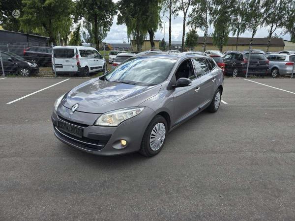 Pelēks Renault Megane 2011 Marijampole, ar dzinēja tilpumu 1.40 L un nobraukumu 160 tūkst. km par 2600 €, foto 1 vietnē AUTOMOTO.COM.LV