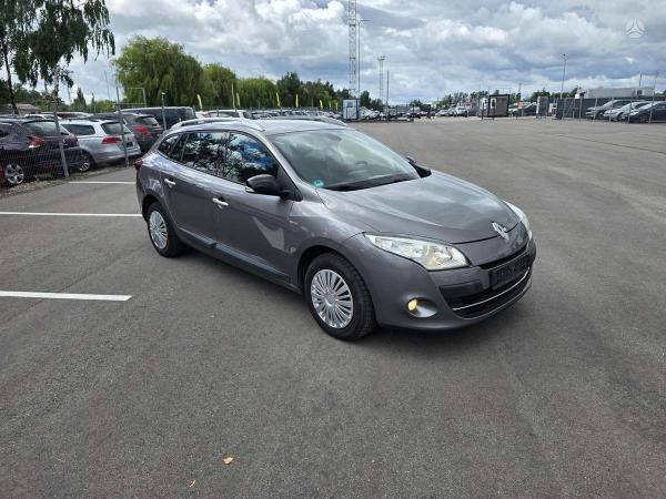 Pelēks Renault Megane 2011 Marijampole, ar dzinēja tilpumu 1.40 L un nobraukumu 160 tūkst. km par 2600 €, foto 3 vietnē AUTOMOTO.COM.LV