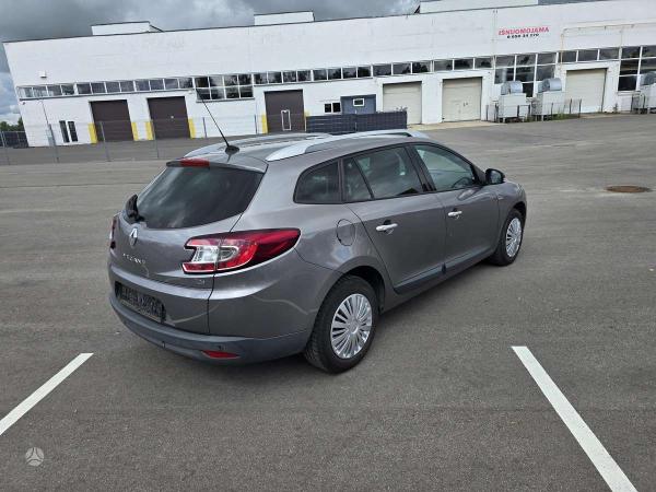 Pelēks Renault Megane 2011 Marijampole, ar dzinēja tilpumu 1.40 L un nobraukumu 160 tūkst. km par 2600 €, foto 4 vietnē AUTOMOTO.COM.LV