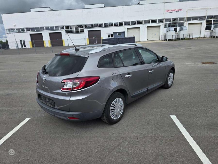 Pelēks Renault Megane 2011 Marijampole, ar dzinēja tilpumu 1.40 L un nobraukumu 160 tūkst. km par 2600 €, foto 5 vietnē AUTOMOTO.COM.LV