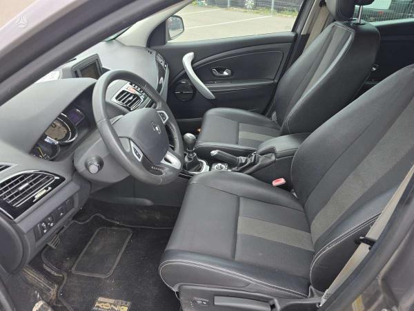 Pelēks Renault Megane 2011 Marijampole, ar dzinēja tilpumu 1.40 L un nobraukumu 160 tūkst. km par 2600 €, foto 9 vietnē AUTOMOTO.COM.LV