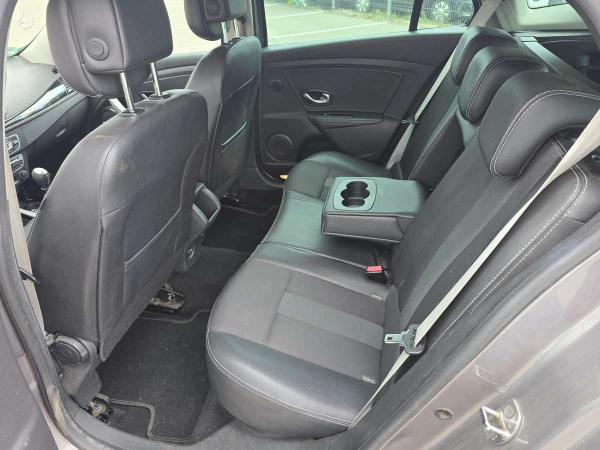 Pelēks Renault Megane 2011 Marijampole, ar dzinēja tilpumu 1.40 L un nobraukumu 160 tūkst. km par 2600 €, foto 10 vietnē AUTOMOTO.COM.LV