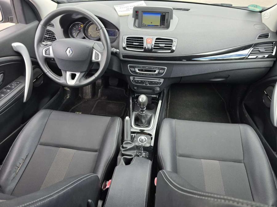 Pelēks Renault Megane 2011 Marijampole, ar dzinēja tilpumu 1.40 L un nobraukumu 160 tūkst. km par 2600 €, foto 13 vietnē AUTOMOTO.COM.LV