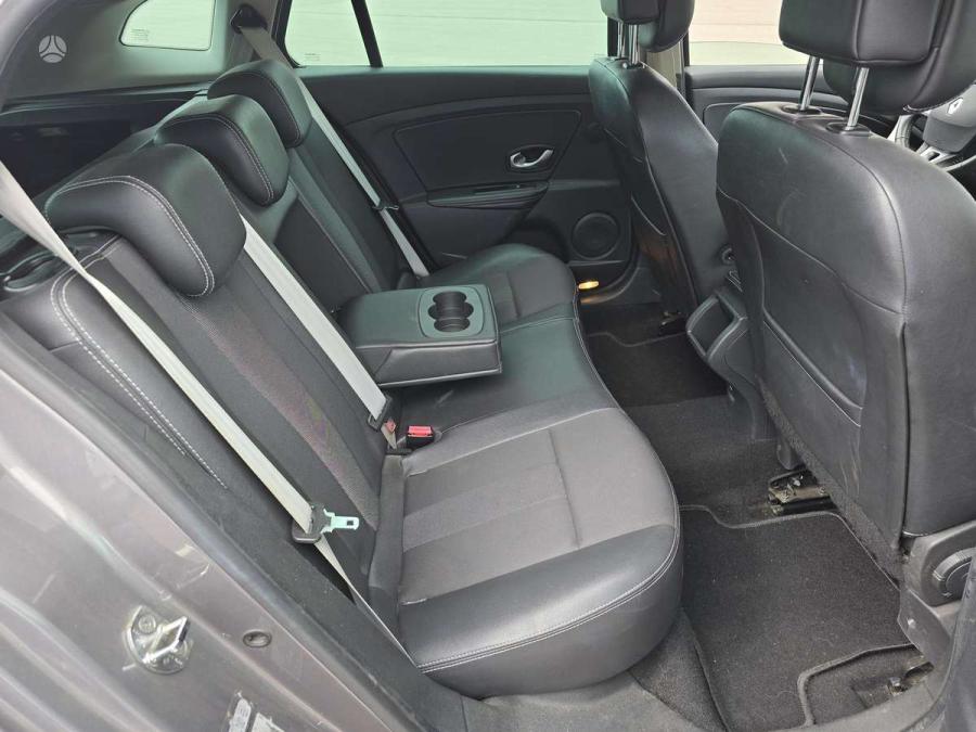 Pelēks Renault Megane 2011 Marijampole, ar dzinēja tilpumu 1.40 L un nobraukumu 160 tūkst. km par 2600 €, foto 15 vietnē AUTOMOTO.COM.LV