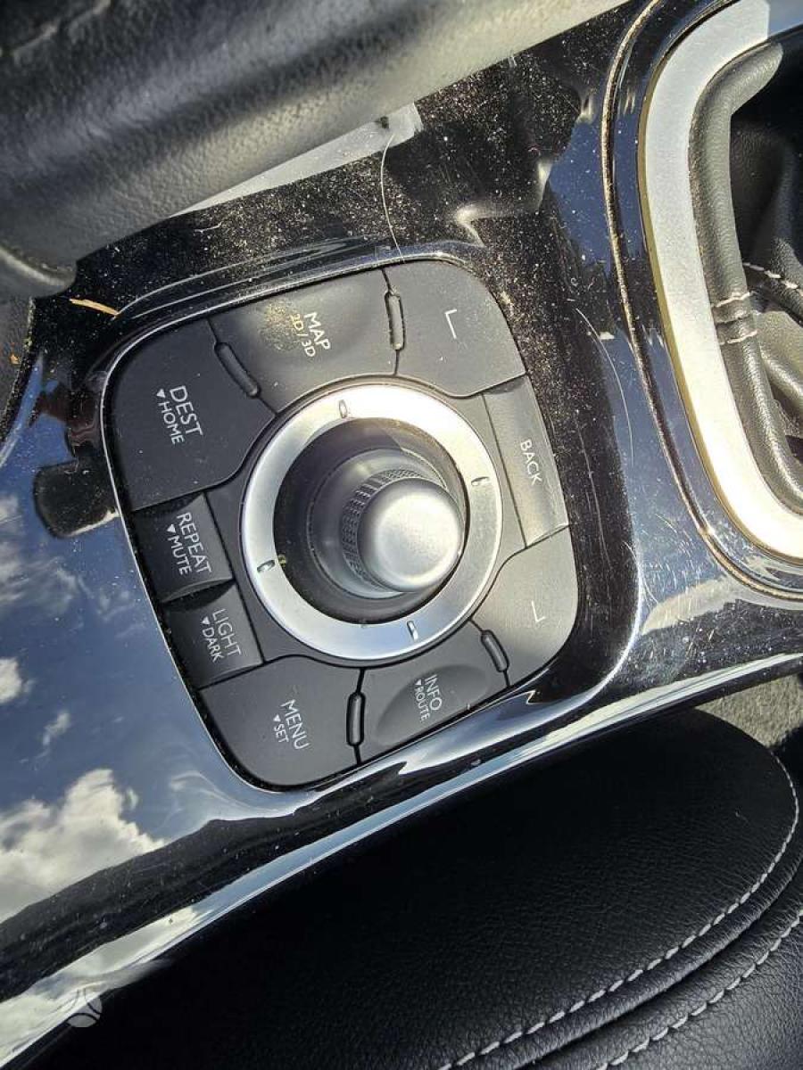 Pelēks Renault Megane 2011 Marijampole, ar dzinēja tilpumu 1.40 L un nobraukumu 160 tūkst. km par 2600 €, foto 18 vietnē AUTOMOTO.COM.LV
