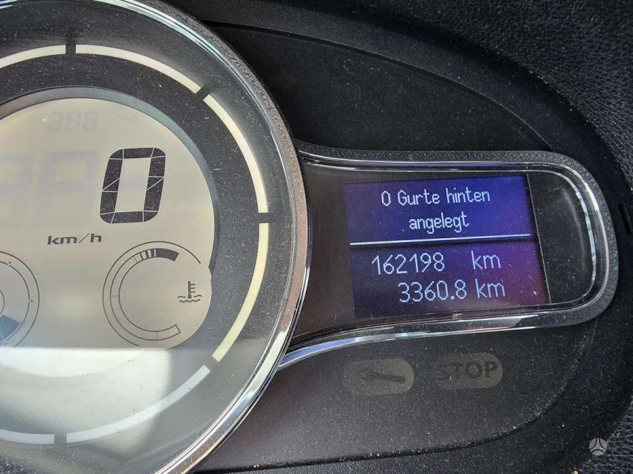 Pelēks Renault Megane 2011 Marijampole, ar dzinēja tilpumu 1.40 L un nobraukumu 160 tūkst. km par 2600 €, foto 24 vietnē AUTOMOTO.COM.LV