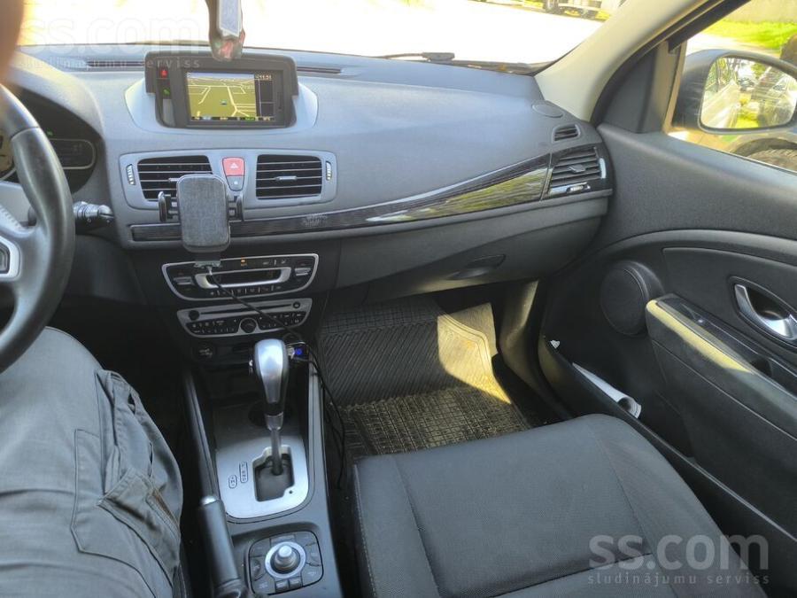 Серый Рено Меган 2011 в Рига, объемом двигателя 1.50 л и пробегом 318 тыс. км за 3000 €, фото 8 на AUTOMOTO.COM.LV