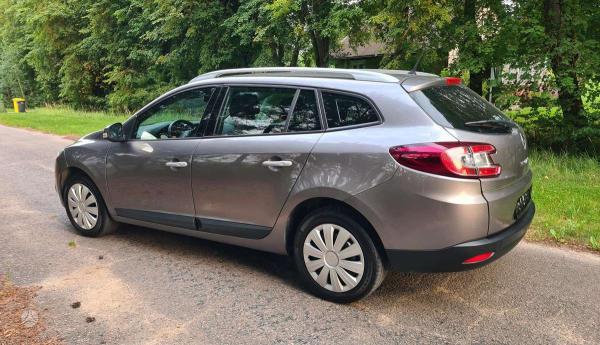 Pelēks Renault Megane 2011 Šauļi, ar dzinēja tilpumu 1.40 L un nobraukumu 224 tūkst. km par 2850 €, foto 5 vietnē AUTOMOTO.COM.LV