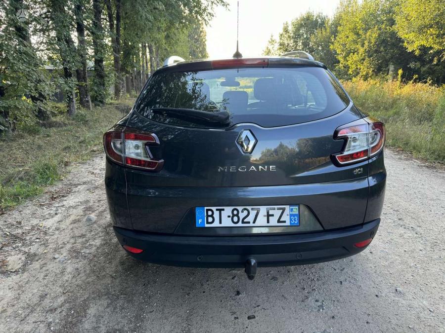 Grey Renault Megane 2011 in Vilnius, with an engine capacity of 1.46 L and mileage of 240 thousand km for 3750 €, photo 7 on AUTOMOTO.COM.LV