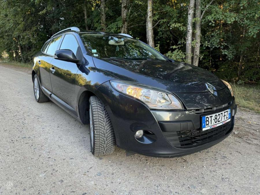 Grey Renault Megane 2011 in Vilnius, with an engine capacity of 1.46 L and mileage of 240 thousand km for 3750 €, photo 12 on AUTOMOTO.COM.LV