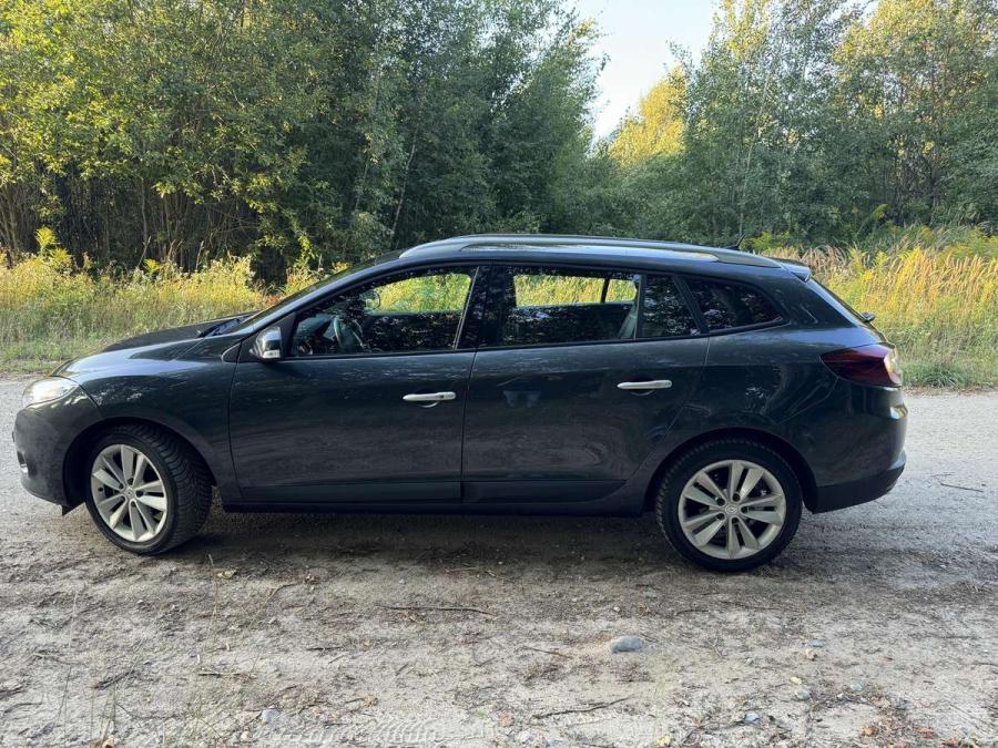 Grey Renault Megane 2011 in Vilnius, with an engine capacity of 1.46 L and mileage of 240 thousand km for 3750 €, photo 15 on AUTOMOTO.COM.LV
