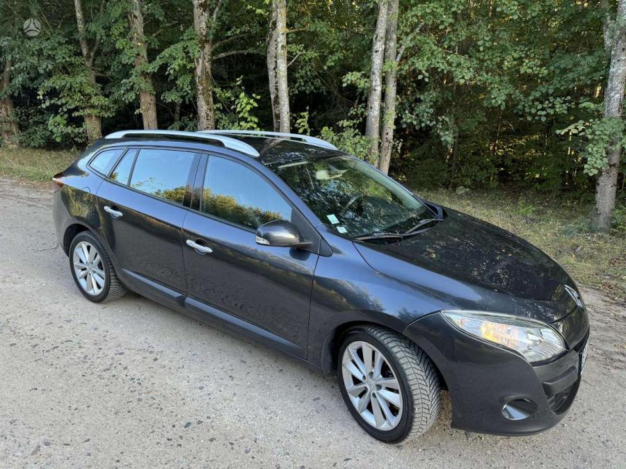 Grey Renault Megane 2011 in Vilnius, with an engine capacity of 1.46 L and mileage of 240 thousand km for 3750 €, photo 21 on AUTOMOTO.COM.LV