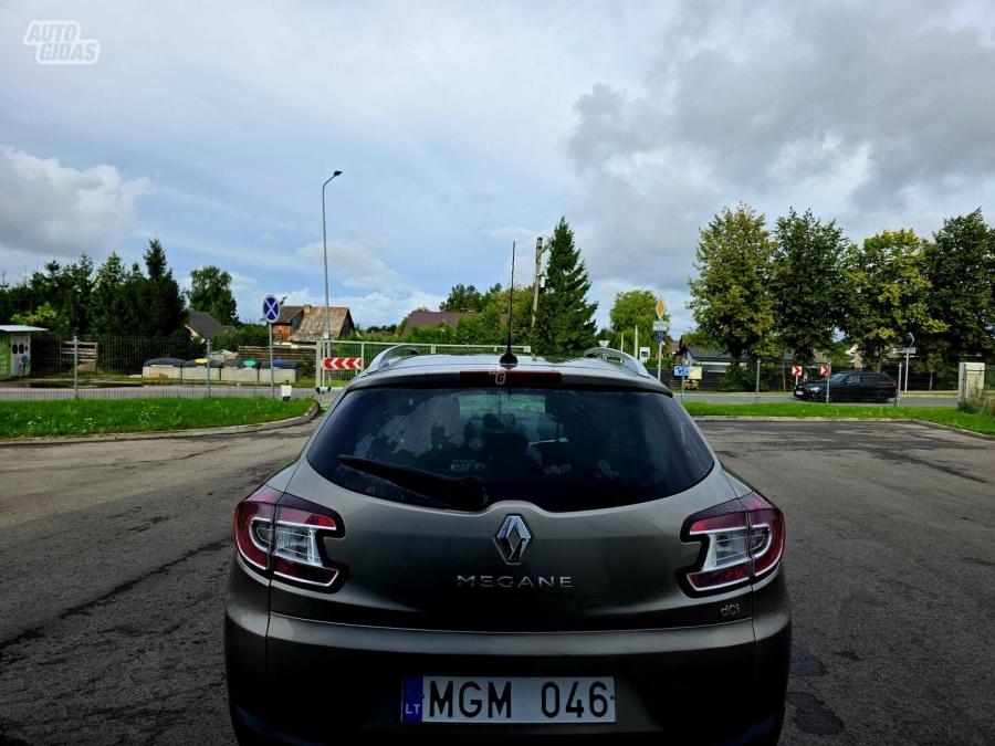 Pelēks Renault Megane 2011 Kretinga, ar dzinēja tilpumu 1.50 L un nobraukumu 285 tūkst. km par 2550 €, foto 4 vietnē AUTOMOTO.COM.LV