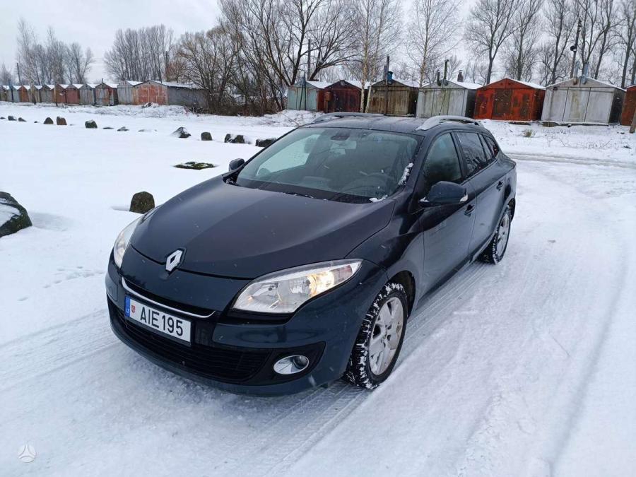 Pelēks Renault Megane 2012 Panevēža, ar dzinēja tilpumu 1.46 L un nobraukumu 250 tūkst. km par 2900 €, foto 1 vietnē AUTOMOTO.COM.LV