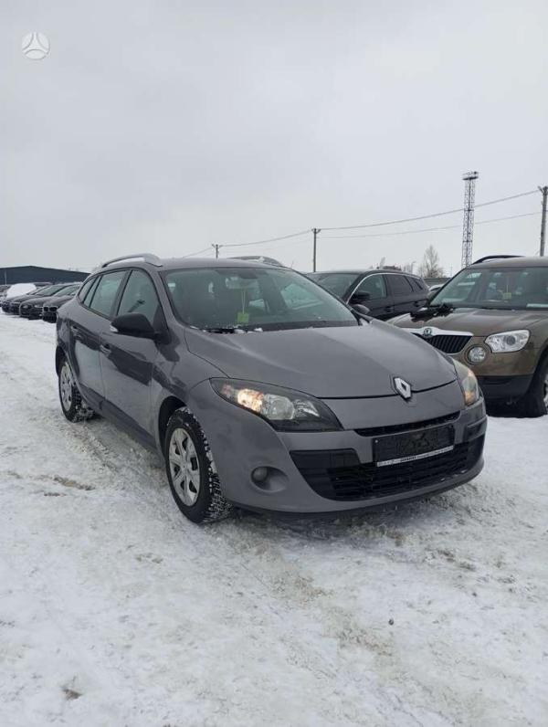 Grey Renault Megane 2012 in Kaunas, with an engine capacity of 1.46 L and mileage of 260 thousand km for 3100 €, photo 1 on AUTOMOTO.COM.LV