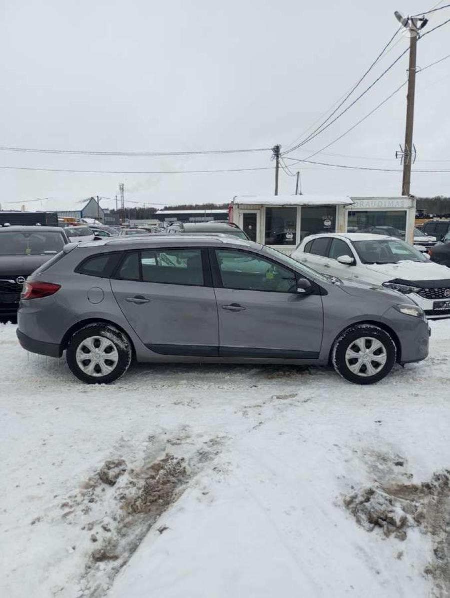 Grey Renault Megane 2012 in Kaunas, with an engine capacity of 1.46 L and mileage of 260 thousand km for 3100 €, photo 6 on AUTOMOTO.COM.LV