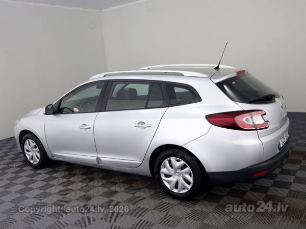 Pelēks Renault Megane 2012 Tallina, ar dzinēja tilpumu 1.60 L un nobraukumu 254 tūkst. km par 2499 €, foto 4 vietnē AUTOMOTO.COM.LV