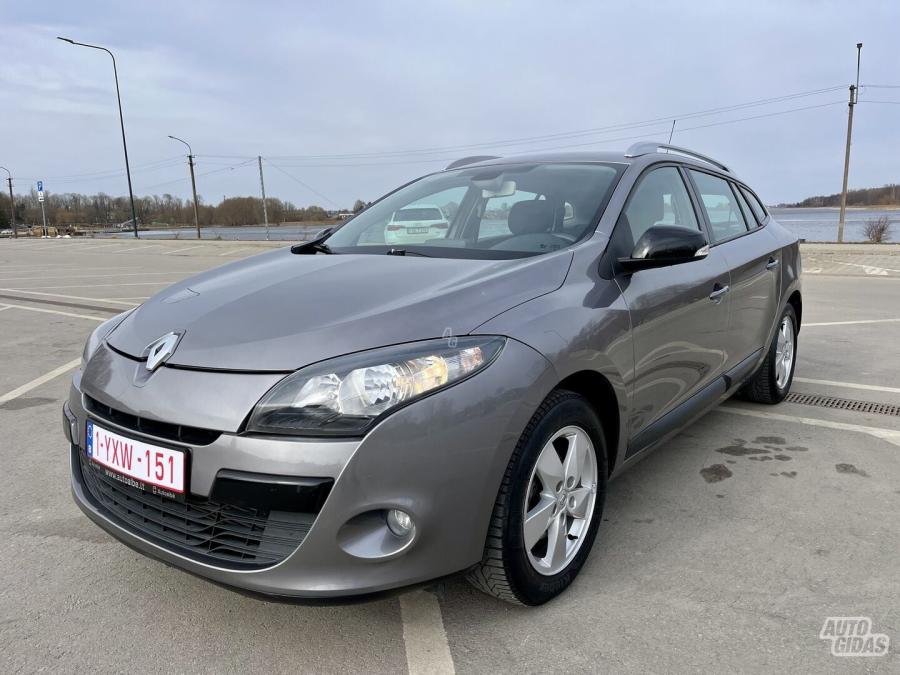 Grey Renault Megane 2012 in Siauliai, with an engine capacity of 1.50 L and mileage of 214 thousand km for 3700 €, photo 2 on AUTOMOTO.COM.LV