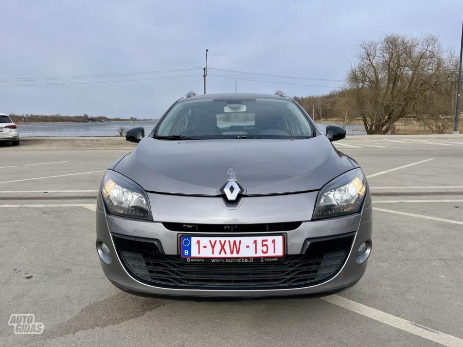 Grey Renault Megane 2012 in Siauliai, with an engine capacity of 1.50 L and mileage of 214 thousand km for 3700 €, photo 3 on AUTOMOTO.COM.LV