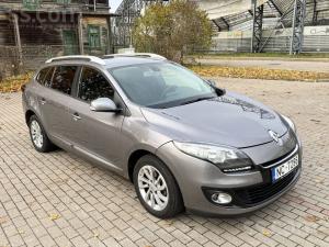 Grey Renault Megane 2012 in Riga, with an engine capacity of 1.60 L and mileage of 368 thousand km for 3400 €, photo  on AUTOMOTO.COM.LV