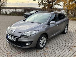 Grey Renault Megane 2012 in Riga, with an engine capacity of 1.60 L and mileage of 368 thousand km for 3400 €, photo 3 on AUTOMOTO.COM.LV